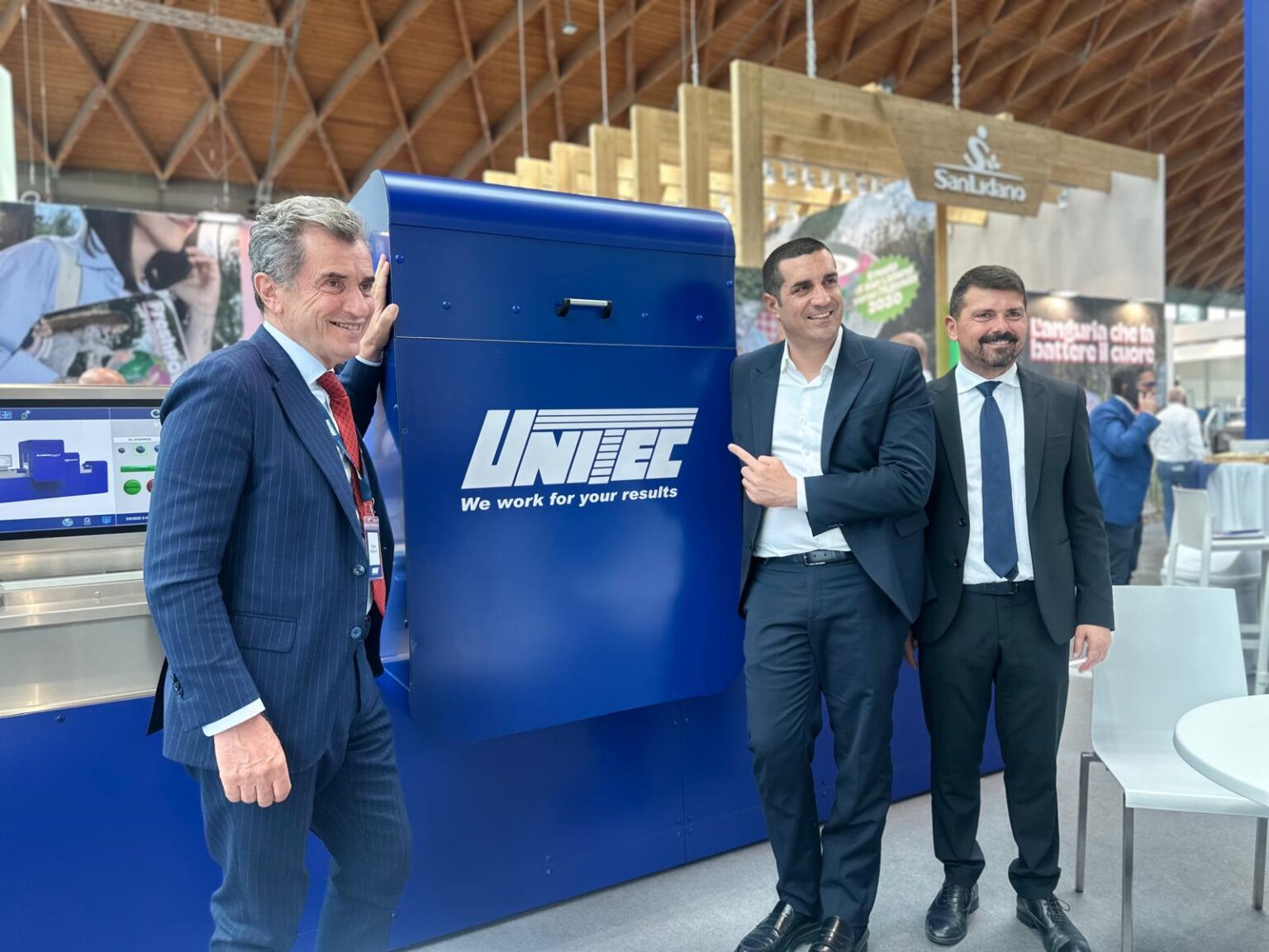 UNITEC en MACFRUT 2025: Enfoque en paintea rosso y blueberry area ...